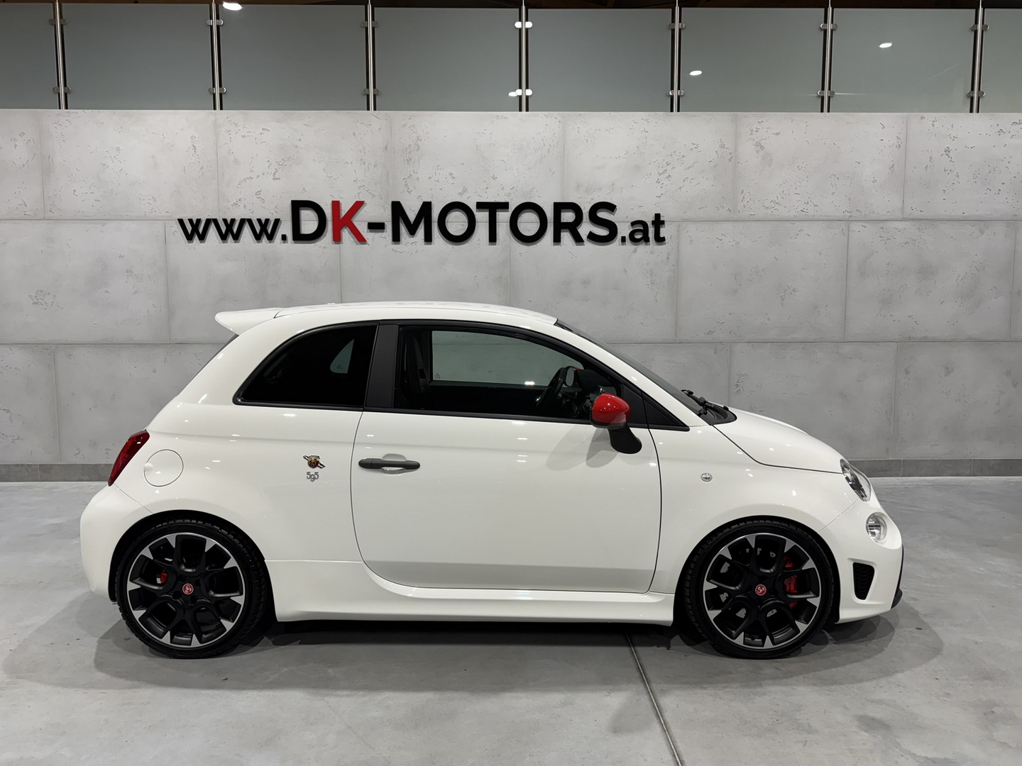 Abarth 595 Competizione Carbon