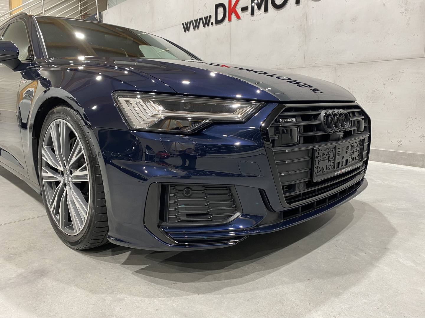 Audi A6 Avant 45 TDI Sport Quattro S-Line Firmamentblau