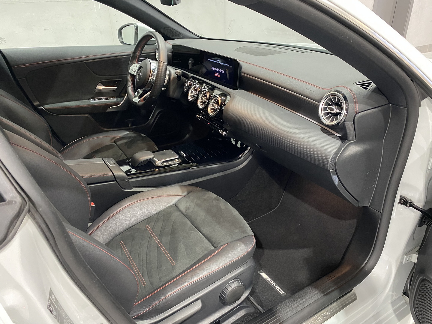 Mercedes CLA 200d SB AMG Line weiss 2020