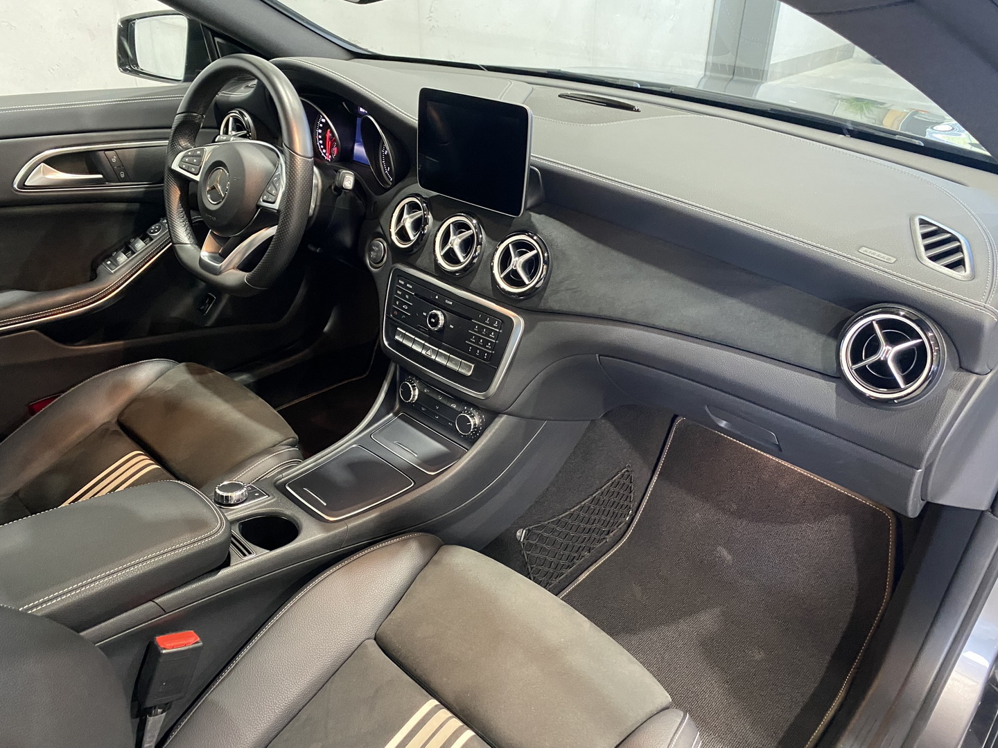 Mercedes CLA 200d Shooting Brake Facelift AMG Line Autm.