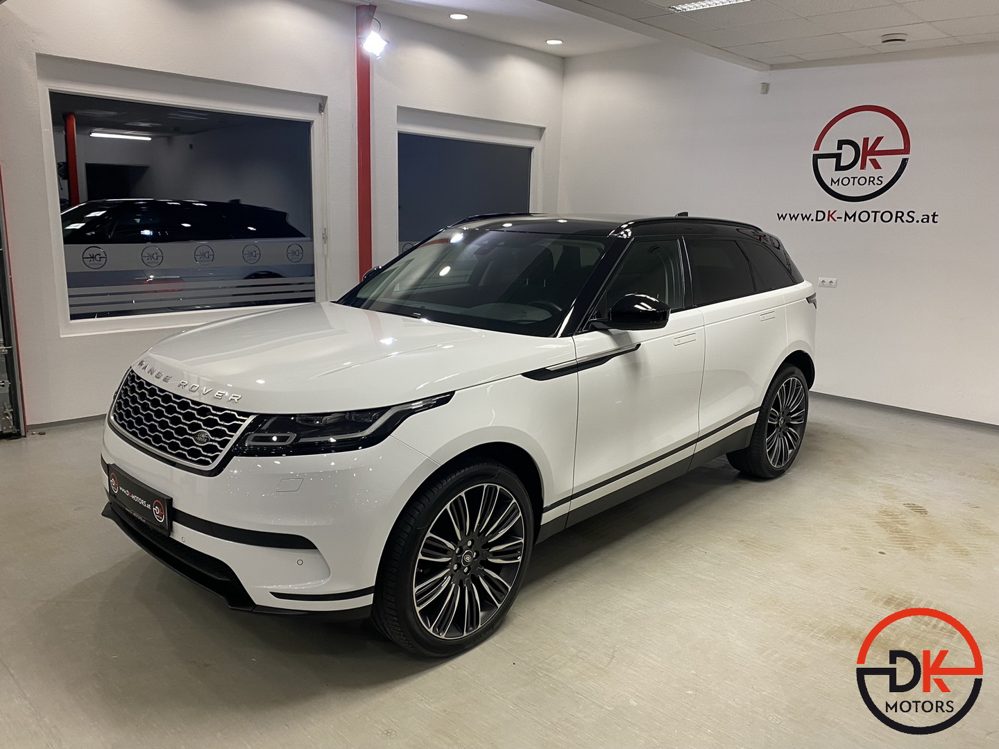 Land Rover Range Rover Velar D180