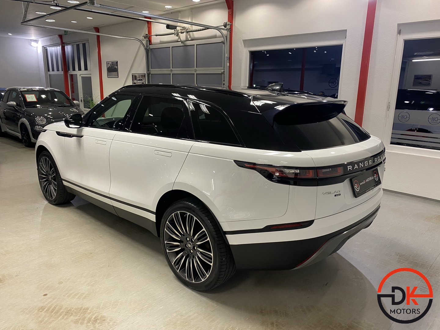 Land Rover Range Rover Velar D180