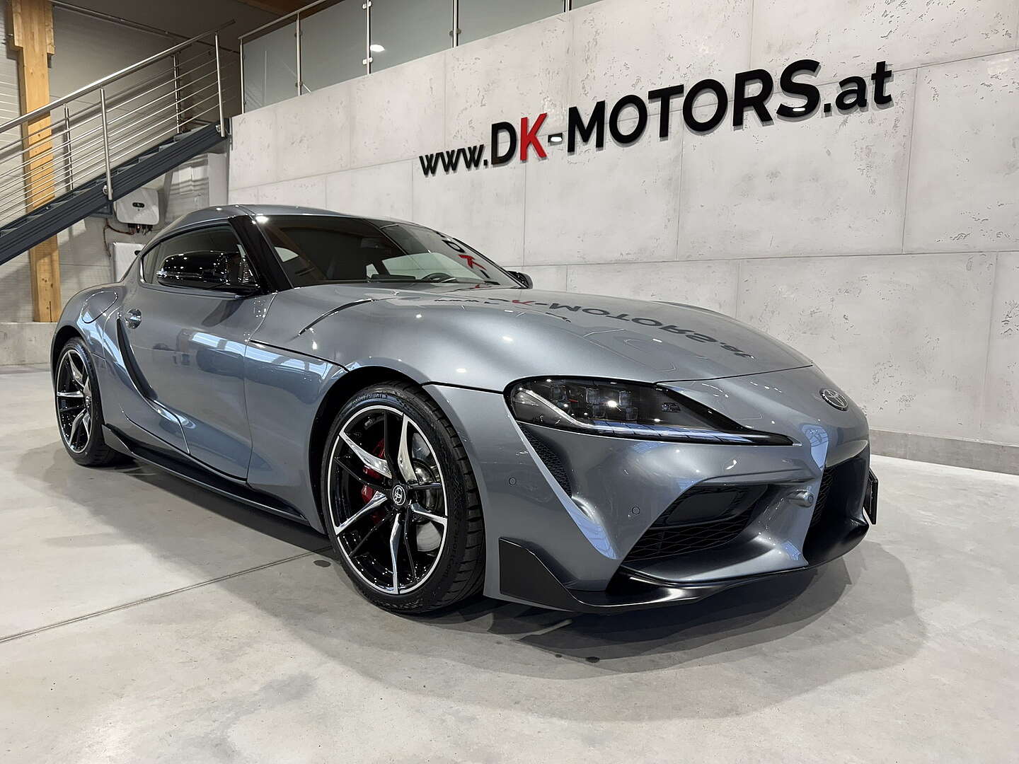 Toyota Supra GR MK5 grau 2021