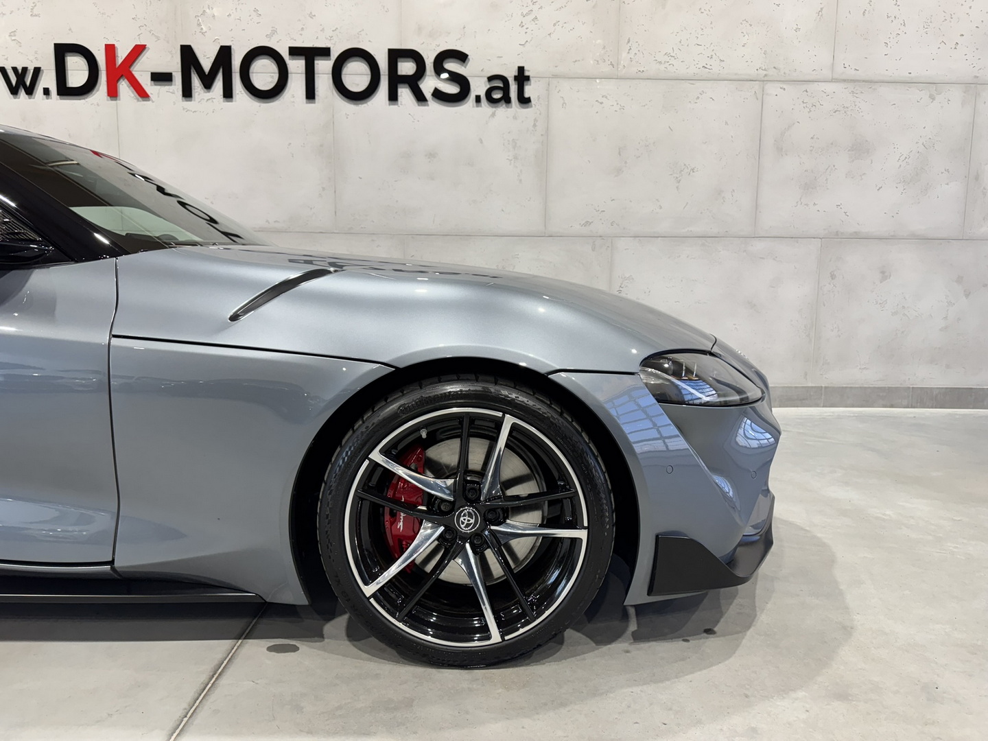 Toyota Supra GR MK5 grau 2021