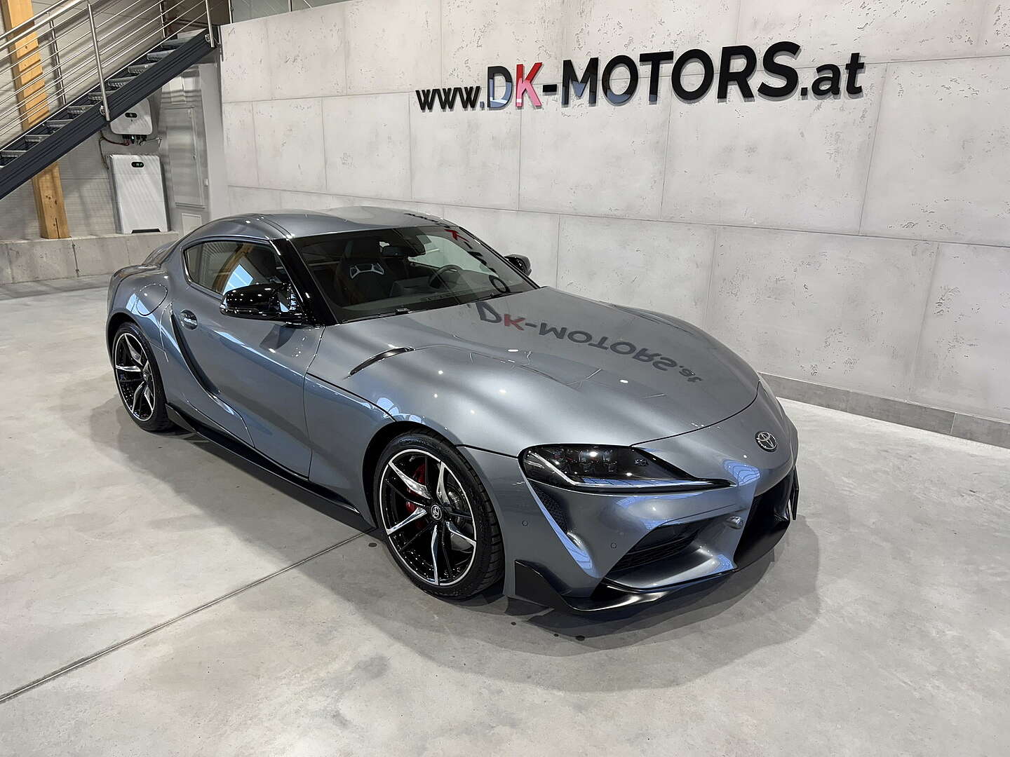 Toyota Supra GR MK5 grau 2021
