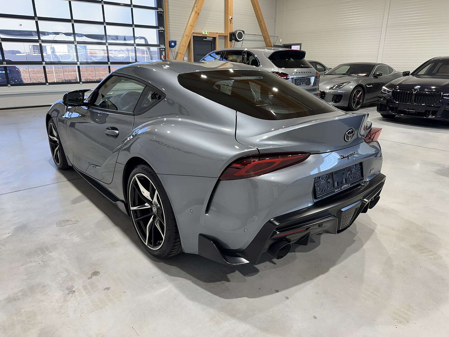 Toyota Supra GR MK5 grau 2021