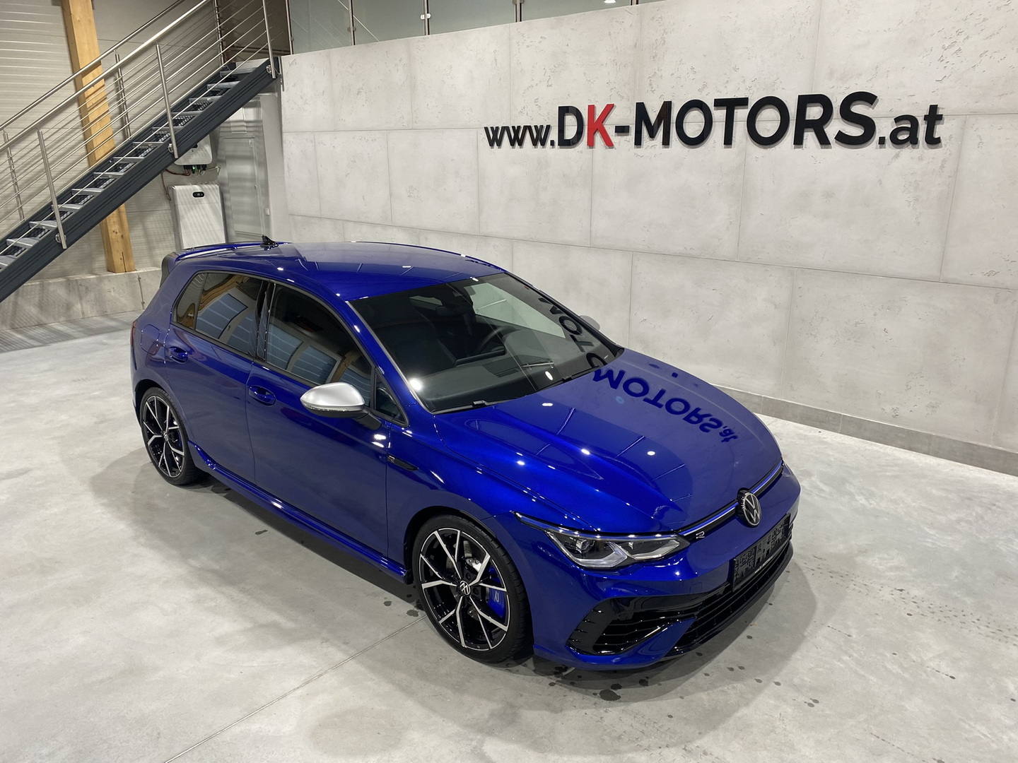VW Golf 8R 2.0 TSI DSG Lapiz Blue