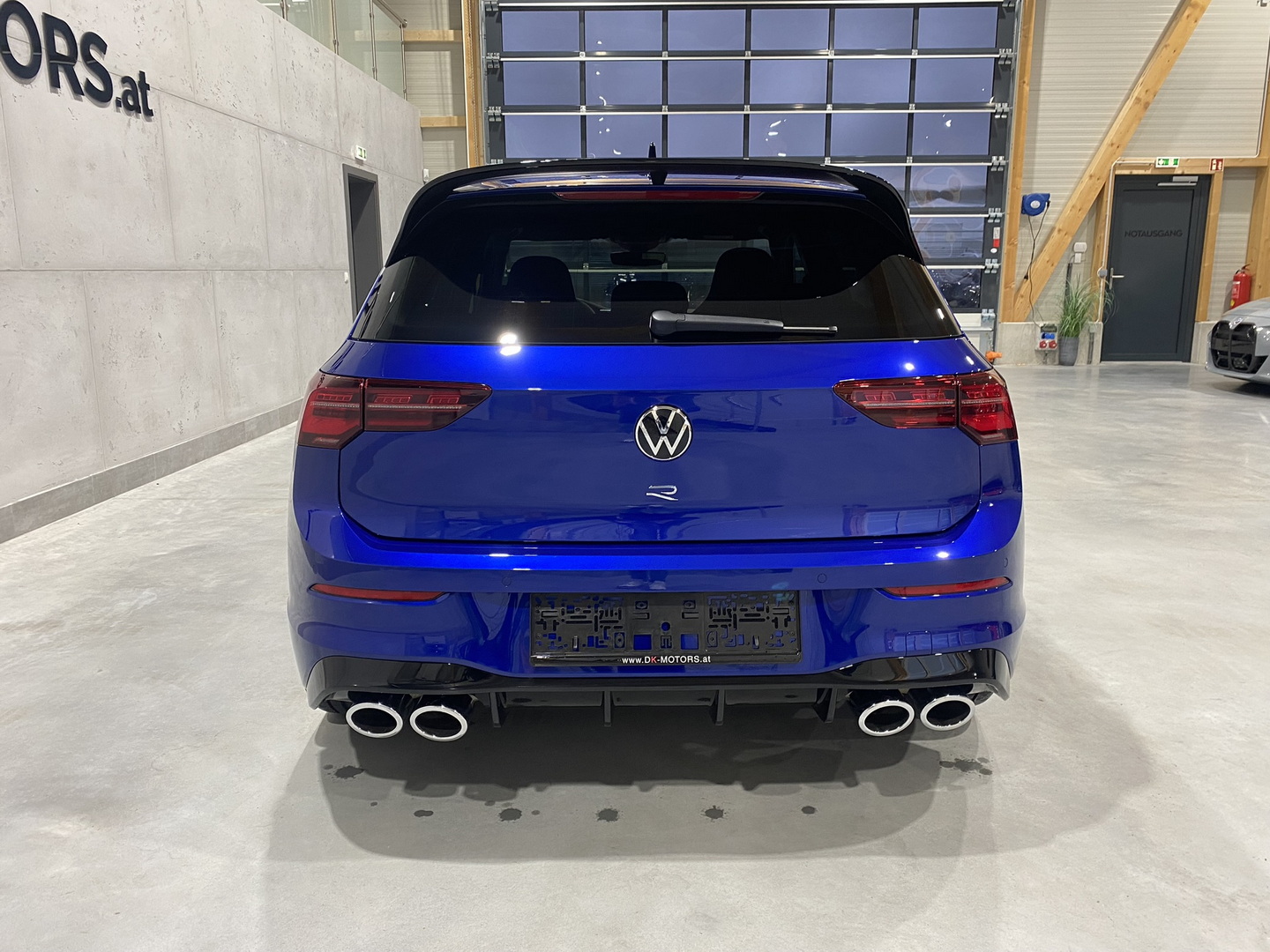 VW Golf 8R 2.0 TSI DSG Lapiz Blue