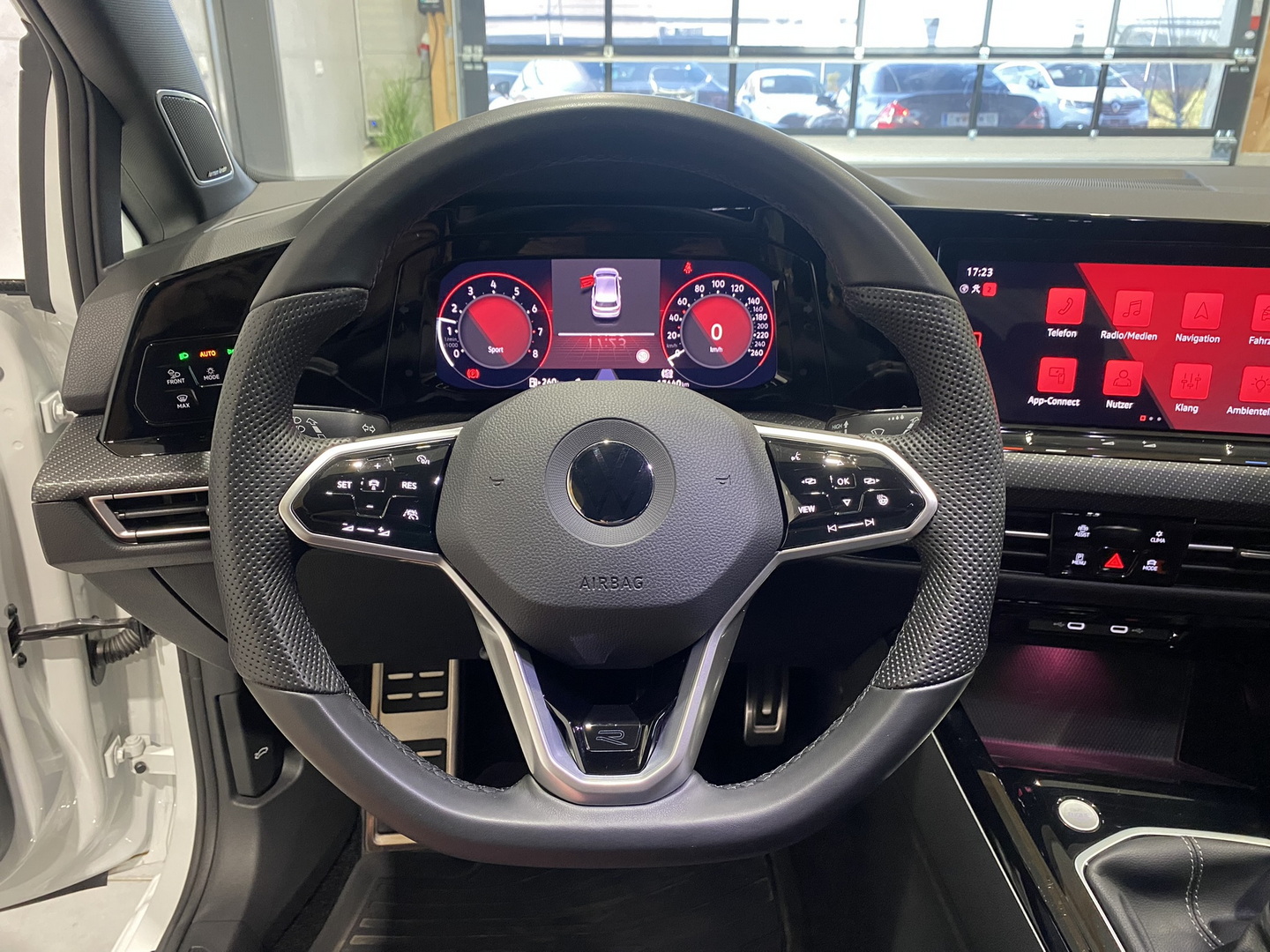 VW Golf 8 R-Line 1,5 TSI