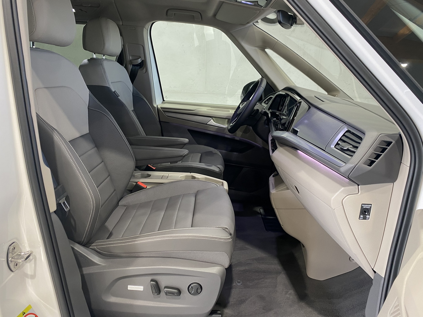 VW Multivan T7 DSG 2.0 TSI Edition LR