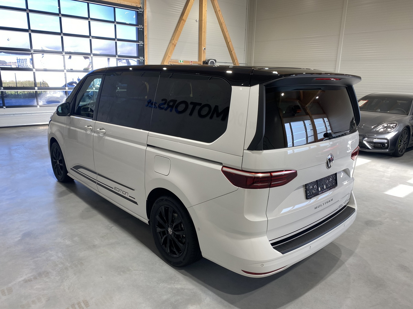 VW Multivan T7 DSG 2.0 TSI Edition LR